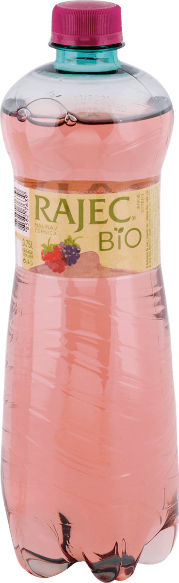 Rajec Bio pramenitá voda malina a černica - jemne sýtená, 750 ml ...